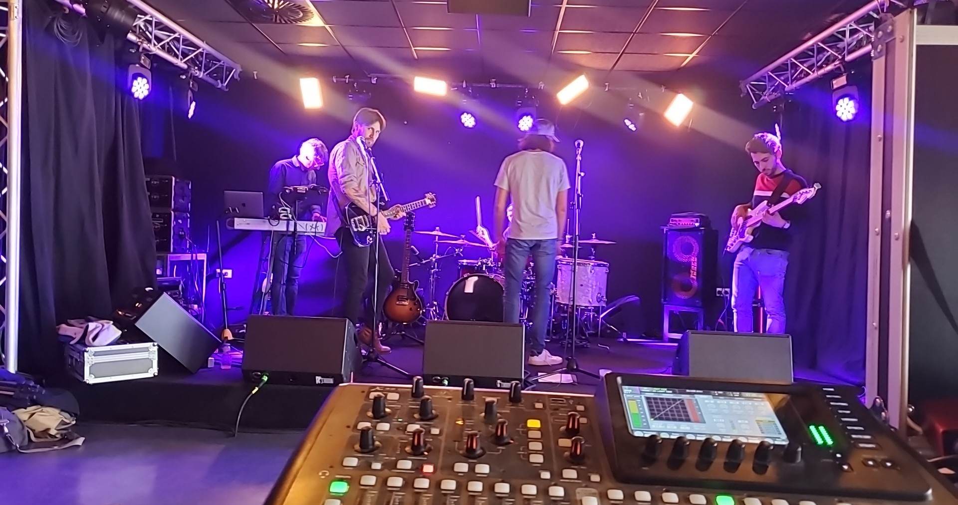 Radio Activ' 101.9 FM (Radio Ferarock) – L'alternative musicale